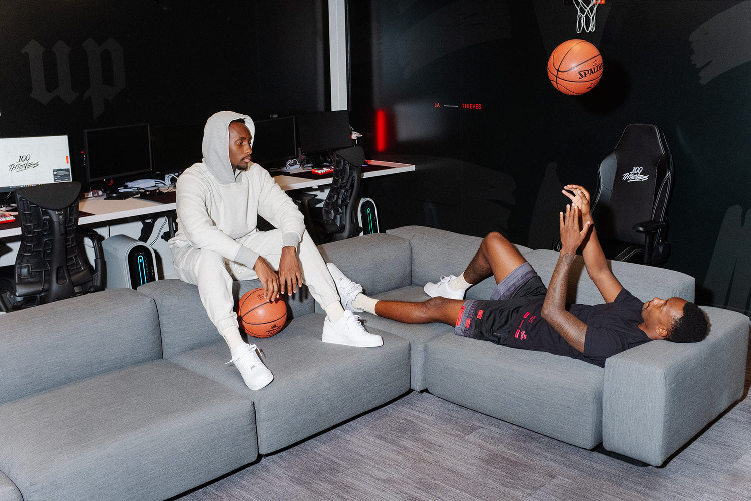 100 Thieves Apparel